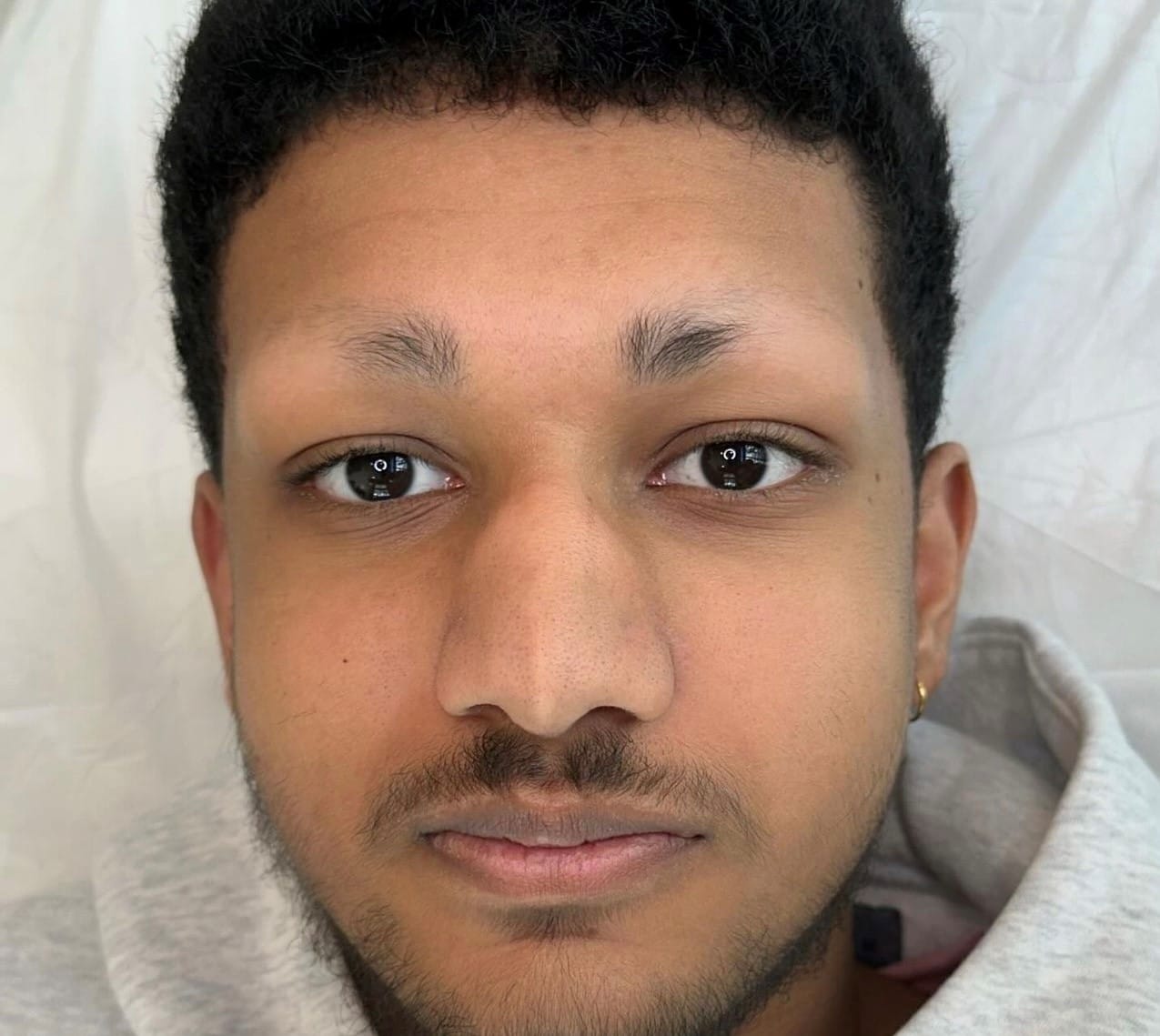 Guide To Man Brows: Masculine Tattooed Hairstrokes | DAELA